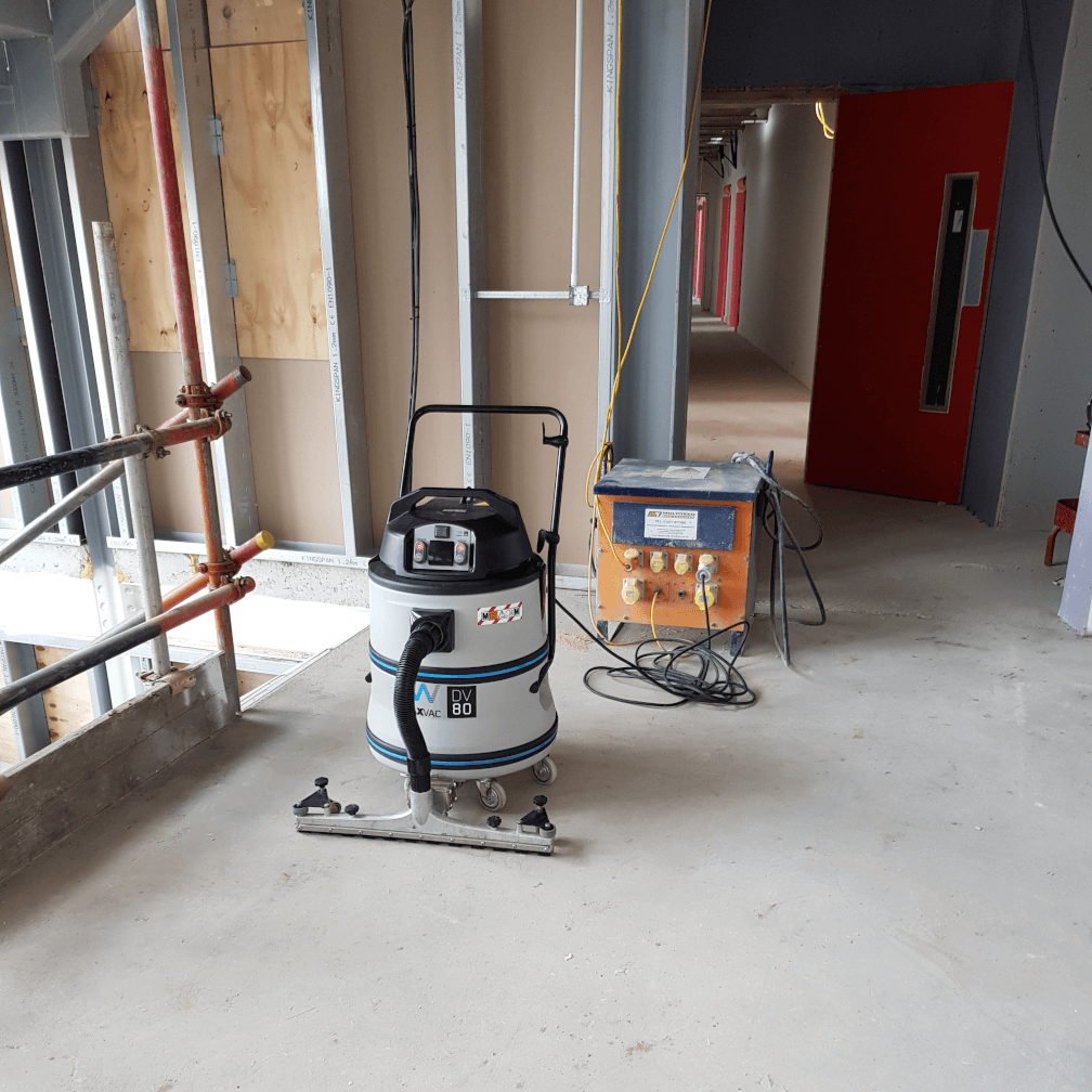 Powerful M Class Twin-Motor 80 Litre Wet/Dry Vacuum, with Floorbar - M